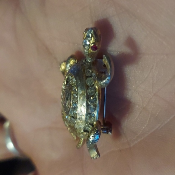 Vintage | Jewelry | Vintage Gemmy Blinged Out Chrome Turtle Brooch ...